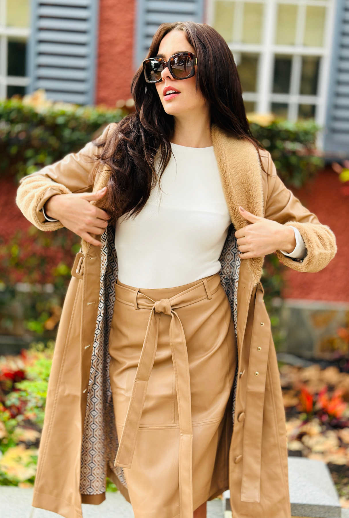 Palm Bee Australia - luxurious ready-to-wear Australia fashion brand