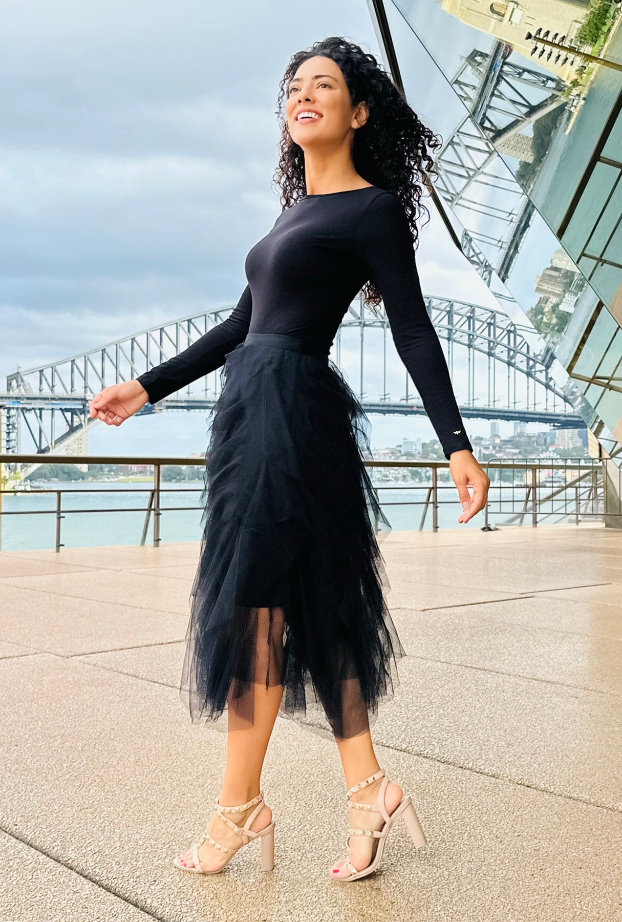 Get Carried Away – Palm Bee